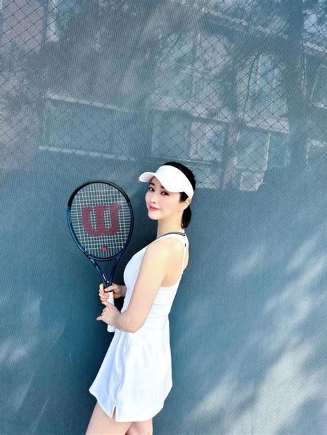 홍수아 테니스 원피스로 드러낸 아찔한 볼륨감