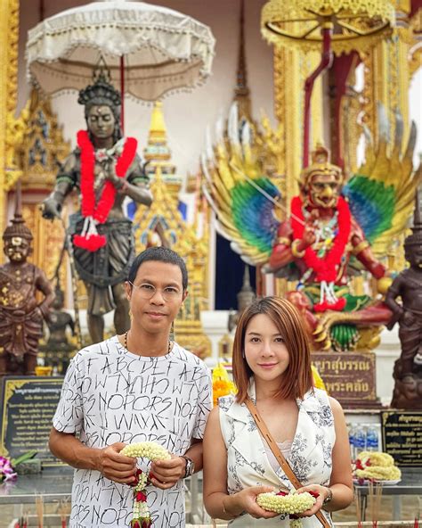 1jakkawal ก่อนเริ่มงาน มากราบขอพรหลวงพ่อวราห์🙏🏻🙏🏻🙏🏻