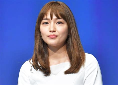 川口春奈「えっぐい」700万超え高級腕時計×「おじサンダル」コーデに釘付け「成功者やなあ」「さりげないオシャレ」芸能デイリースポーツ Online