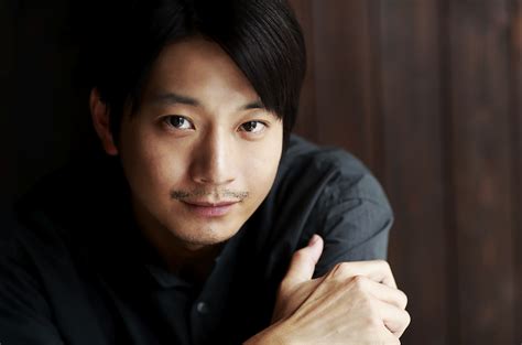 【向井理さんスペシャルインタビュー】大好評のドラマ『パリピ孔明』に続き、主演舞台『リムジン』に出演！ Classy [クラッシィ]