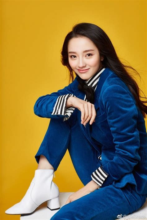 ปักพินโดย Chau Nguyen ใน 爱2