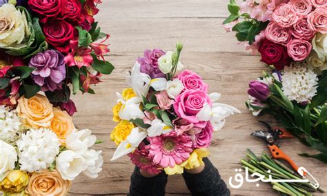 گل آرایی در تهران سنجاق