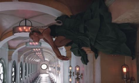 Ariana Grandes No Tears Left To Cry Video Joins Youtubes Billion Views Club