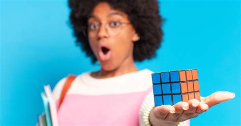 Hatad Och älskad Allt Du Behöver Veta Om Rubiks Kub