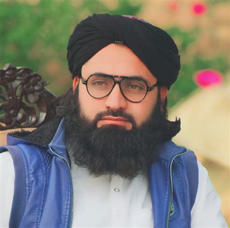 د جمعے د خطبے پہ ٹائم کئ چندہ کول او ورکول دوانڑہ گناہ دہ۔د خطبے شروع کیدو نہ لگ مخکے سنتو تہ