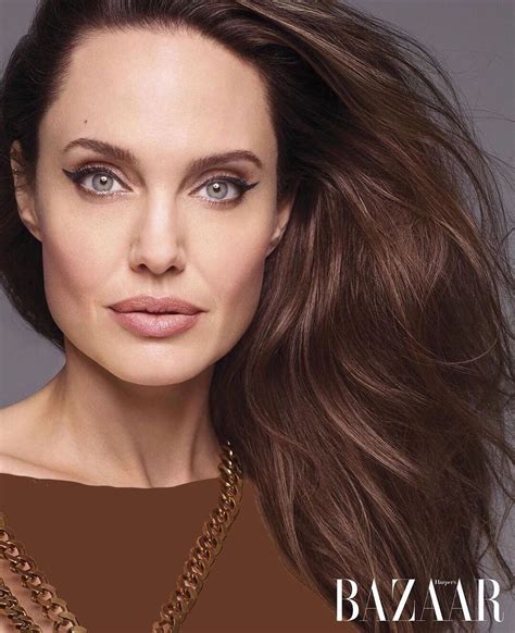 زیباترین عکس های آنجلینا جولی بازیگر جذاب هالیوودی را اینجا ببینید