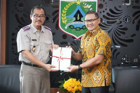 bpn terbitkan 40 sertifikat tanah jalan aset milik pemkot batu