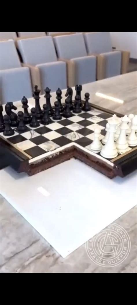 what is this move called r anarchychess