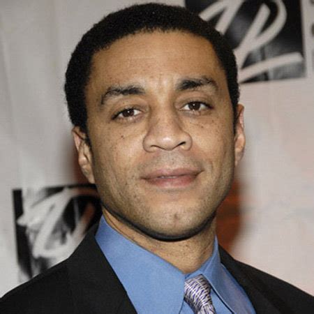 Harry Lennix Biography