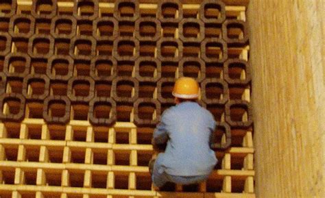 现场服务 鞍山市奥鞍耐火材料有限责任公司