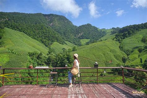 ระหว่างทาง คาเฟ่ น่าน วิวภูเขาเขียว สุดอลังการ