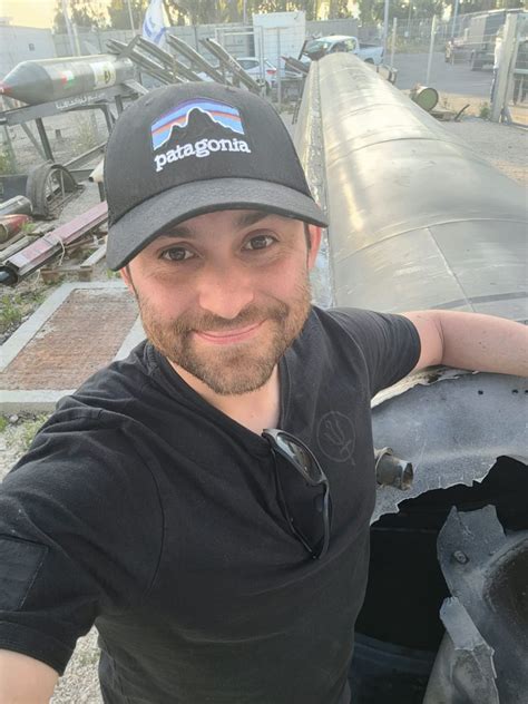 Tldr Photo Of Me With An Iranian Missile For Attention Reflections