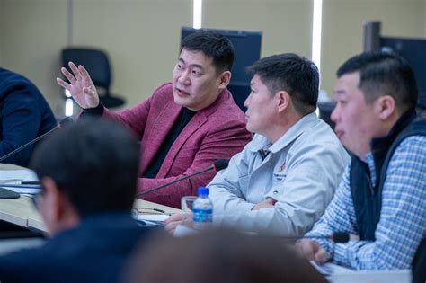 Ерөнхий сайдын дэргэдэх Шуурхай штабын Vi хуралдаан эхэллээ