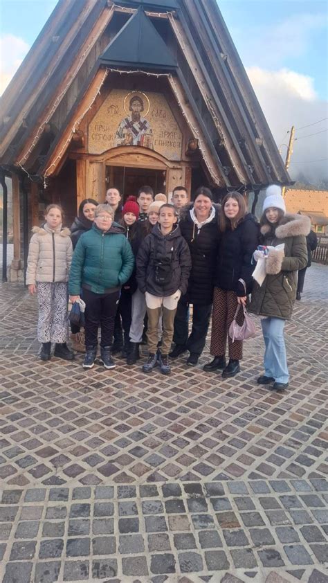 Захваљујемо се нашем суграђанину Милану Радојичићу који је омогућио да 300 ученика са простора