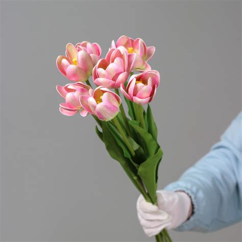 Тюльпани латексні ніжн рожеві №311