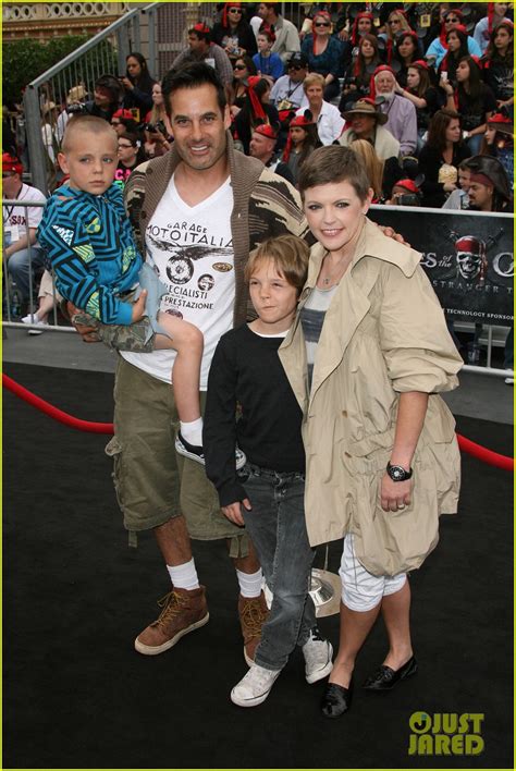 Dixie Chicks Natalie Maines Files For Divorce From Adrian Pasdar After