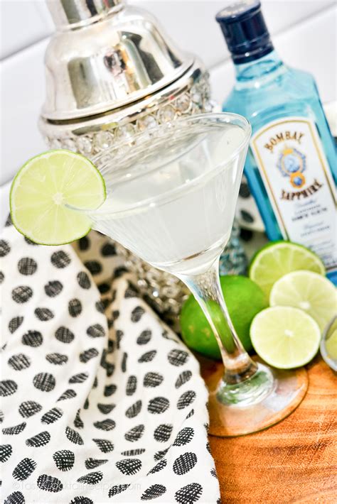 Classic Gin Gimlet Recipe Tasty Cocktail Recipes
