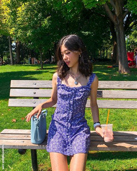 Olivia Sun Olisunvia Oliviaspark Nude Onlyfans Leaks Fappening