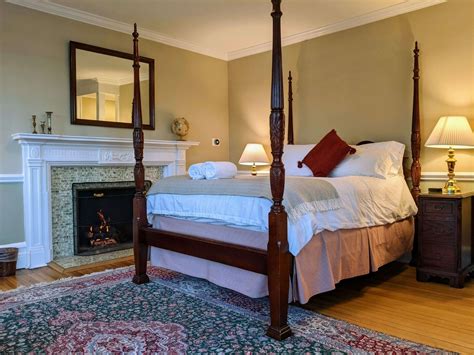 Ct Bandb Inn With Fireplace In Room Stanton House Inn
