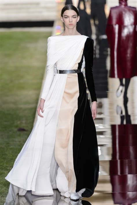 Givenchy Haute Couture есен зима 2018 2019 Страница 14