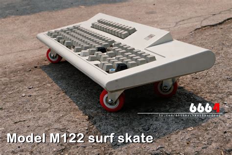 Cosplay Surf Board 6664 Mech Keyboard Mod