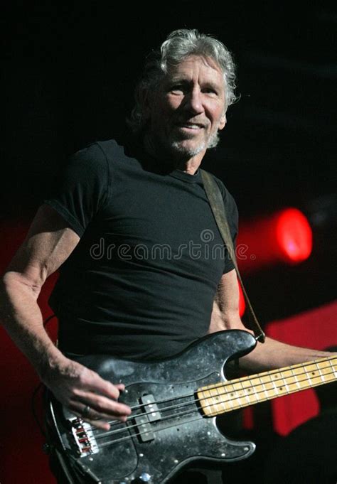 Pink Floyd Roger Waters Concert Diario Acoruña