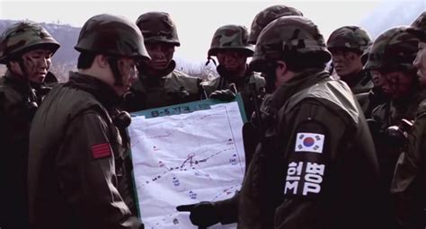 전쟁액션 움직이는 모든것이 사살되는곳 김정훈박건형정채경