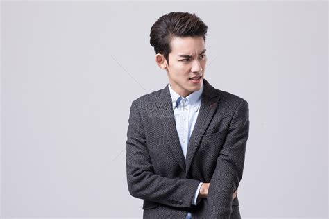 사고 상업계의 젊은 남자 사진 무료 다운로드 Lovepik