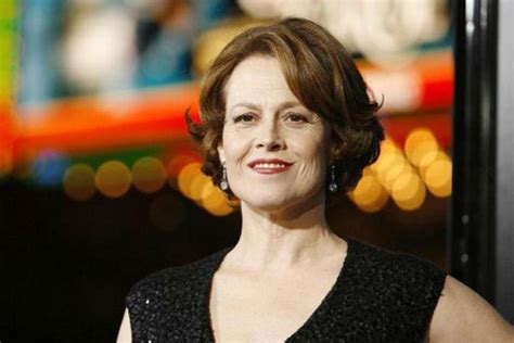 3000x2000 Sigourney Weaver Widescreen Wallpaper Coolwallpapers Me