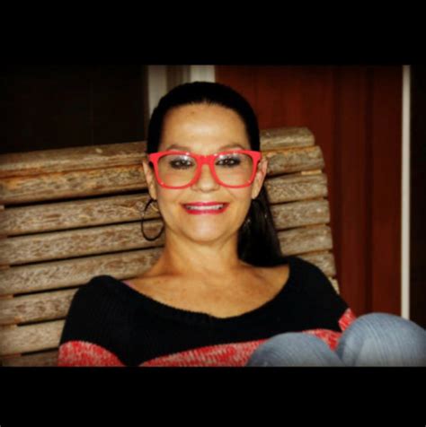 МНЕНИЕТО НА ЕДНА ЖЕНА За истинския мъж жената е на първо място а след това всичко останало