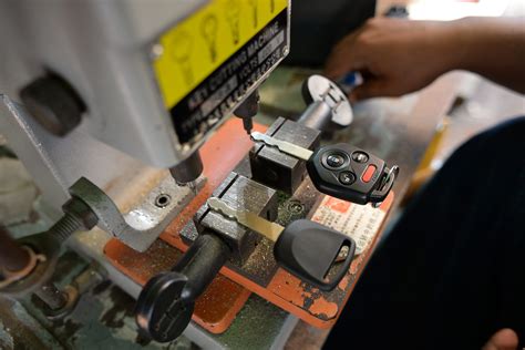 8 Critical Services To Expect From Your Locksmith Automotive