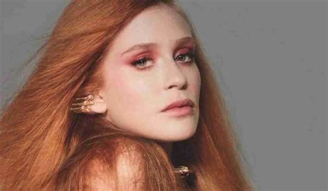 Marina Ruy Barbosa Encanta F S Ao Posar De Topless E Cabel O Musa
