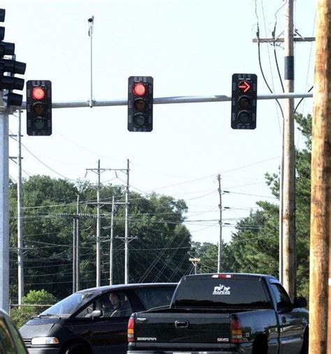 Right Red Arrow Traffic Light