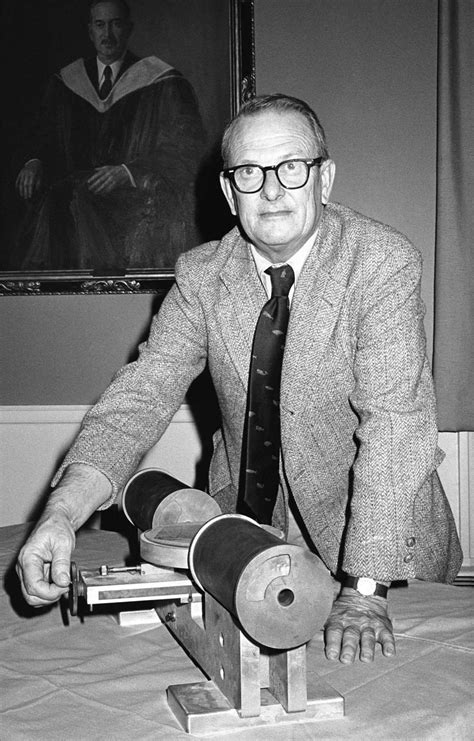 Tal Día Como Hoy En 1924 Nace Allan Macleod Cormack Nobel De