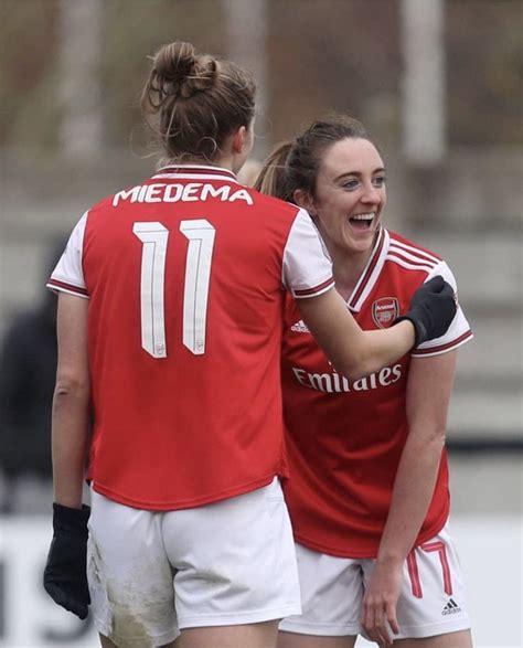 Vivianne Miedema And Lisa Evans Vivianne Miedema Exclusive Interview