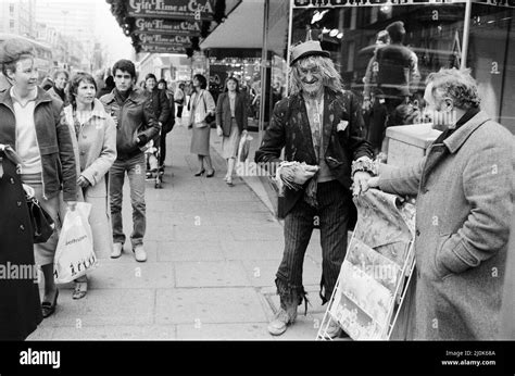 Jon Pertwee As Worzel Gummidge Pictured Out And About Dressed In