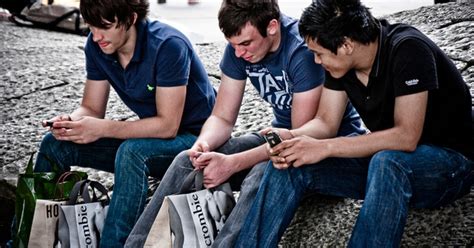 Researcher Demonstrates Vulnerabilities Of Mobile Phones