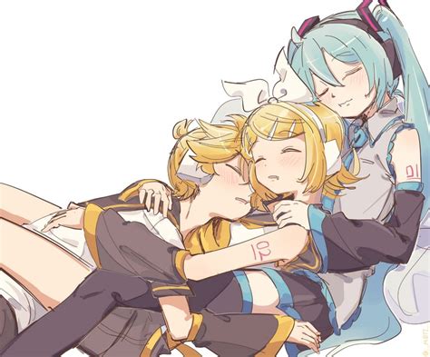Hatsune Miku Kagamine Rin And Kagamine Len Vocaloid Drawn By M0ti