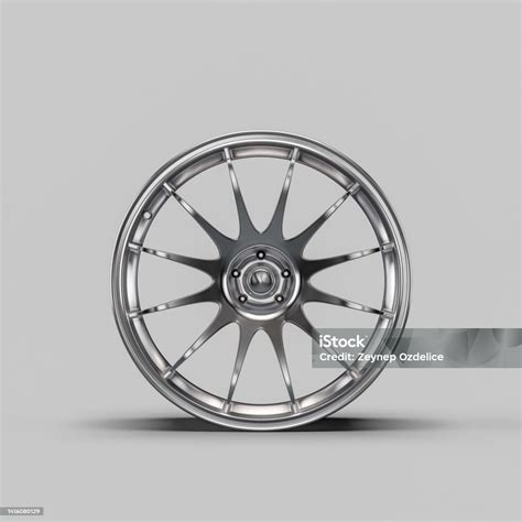 정면보기에서 흰색 배경에 고립 된 반짝이는 실버 금속 합금 알루미늄 자동차 림 3d 렌더링 가장자리에 대한 스톡 사진 및 기타 이미지 Istock