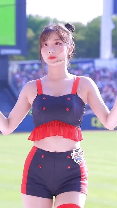 韓國啦啦隊李珠垠 李珠恩 多種表情與多種服裝變化 Youtube