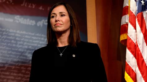 Who Is Sen Katie Britt The Alabama Republican Giving The Sotu