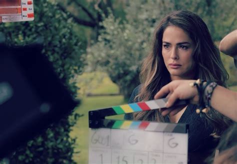 Danna García Actriz Colombiana Retorna A Las Telenovelas Con Imponente
