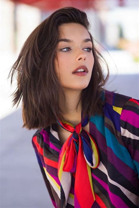 Violet Lux Hawtcelebs