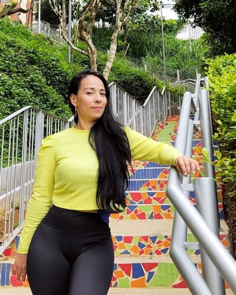 💫🧁m𝑜𝓃𝒾k R𝑜𝒾z🌹🙋🏻‍♀️🌻🤗🇲🇽 Monickroiz • Instagram Photos And Videos