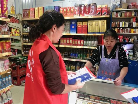 看，东极镇东海渔嫂宣传忙！澎湃号·政务澎湃新闻 The Paper