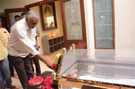 Celebs Pay Respect To Chalapathi Rao Telugu360