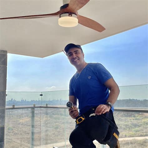 רוצים גם משחילון שלחו לי הודעה בפרטי או בוצאפ שםמשפחהמספר טלפון אביאריאלישירותיחשמל