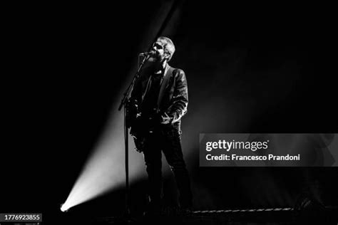 6 Rekomendasi Lagu Romantis Band ‘cigarettes After Sex Yang Cocok