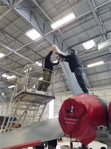 Seeking To Make F 35s Ready For War Maintainers Think Outside The Box