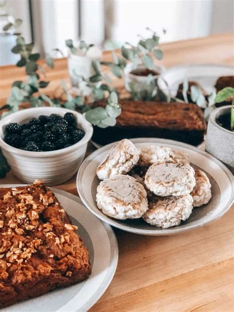 Custom Baked Goods Maravelas Banquets And Catering